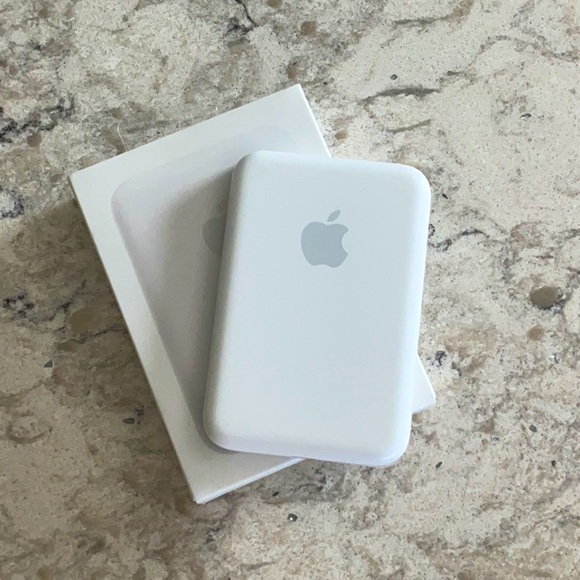 Apple | Cell Phones & Accessories | Apple Magsafe Battery Pack Portable ...